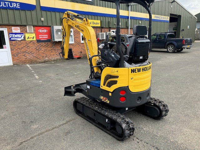 NEW HOLLAND E17C MINI EXCAVATOR - Francis Bugler Ltd