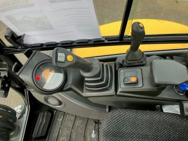 NEW HOLLAND E25D EXCAVATOR - Francis Bugler Ltd